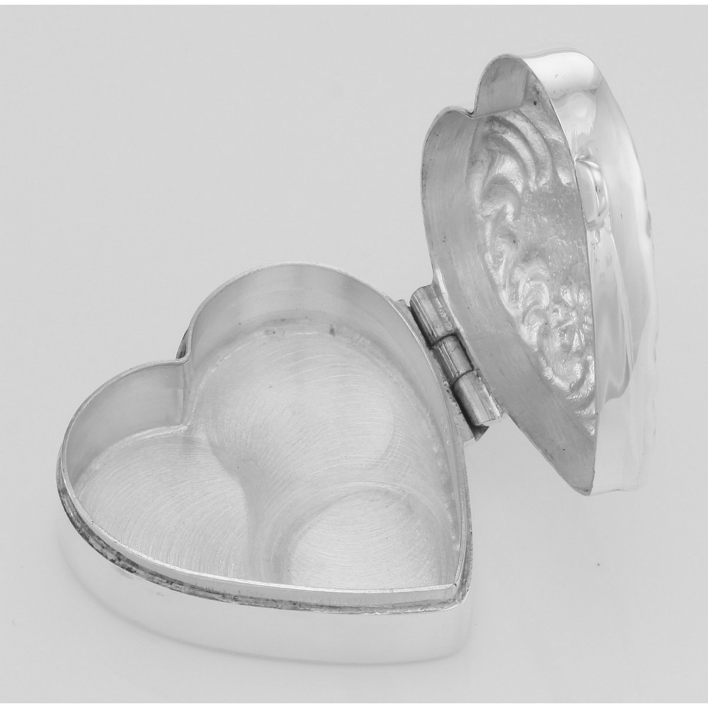 Victorian Style Heart Shaped Keepsakes / Pill Box / Pillbox - Sterling ...
